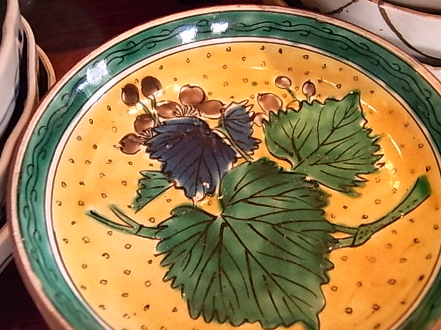 岡仙つれづれ散歩道…青九谷小皿 | 岡仙汲古堂（おかせんきゅうこどう）